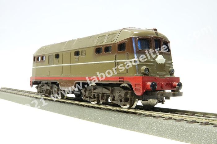 Lima - 8023 Locomotiva diesel FS D342, livrea castano/isabella, epoca III