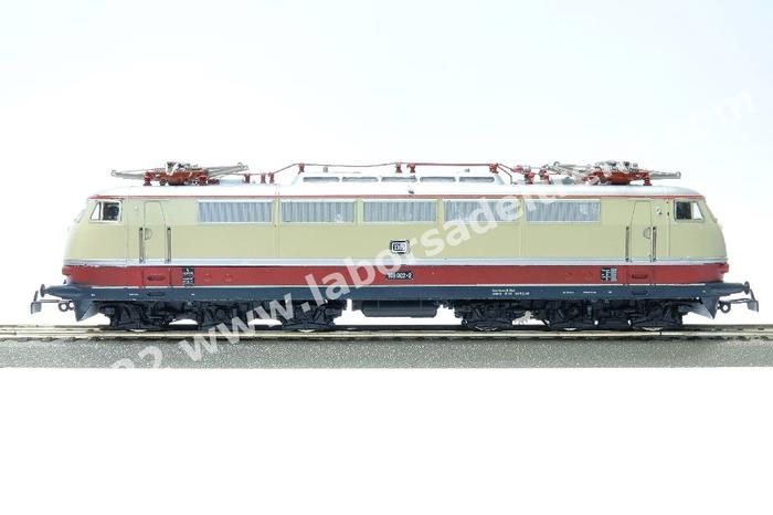 Marklin - 3053.2 Loco el. Br 103 002 (ex E03) delle DB, livrea TEE, ep. IV - prod. 1969