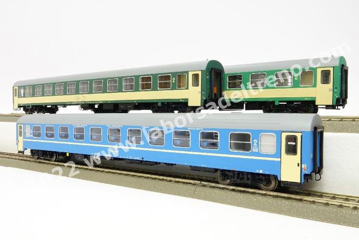Acme - 55135 Set Ost-West Express con 3 carrozze di 2° classe PKP verde ...
