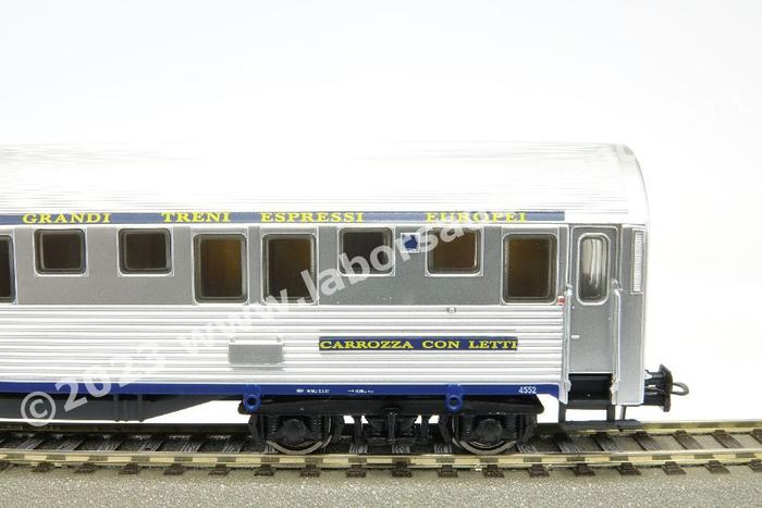 Heris - 18007 Carrozza letti tipo P della CIWL, gestione FS, livrea inox con mantici, ep. III