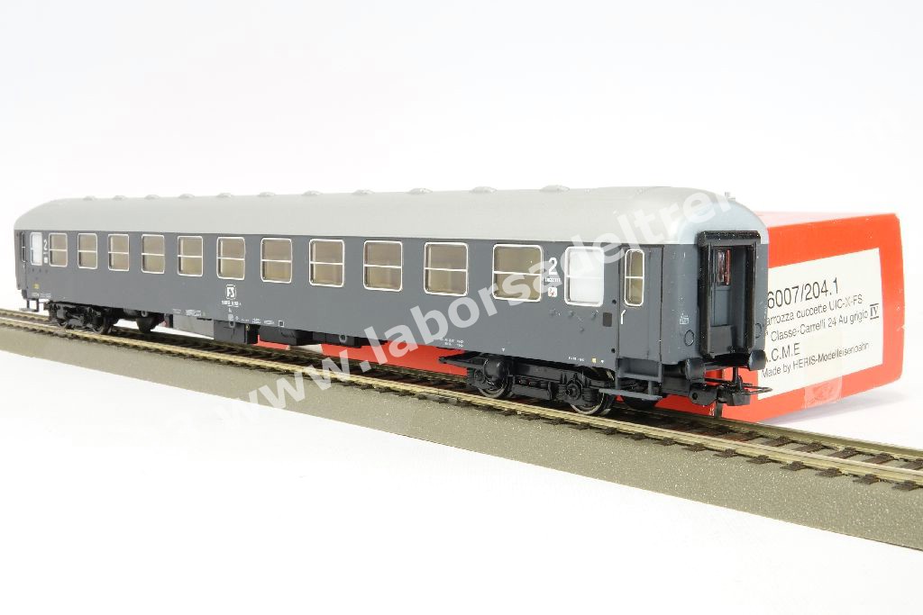 Acme - 16007 carrozza a cuccette tipo X di 2a cl. FS, livrea grigio ...