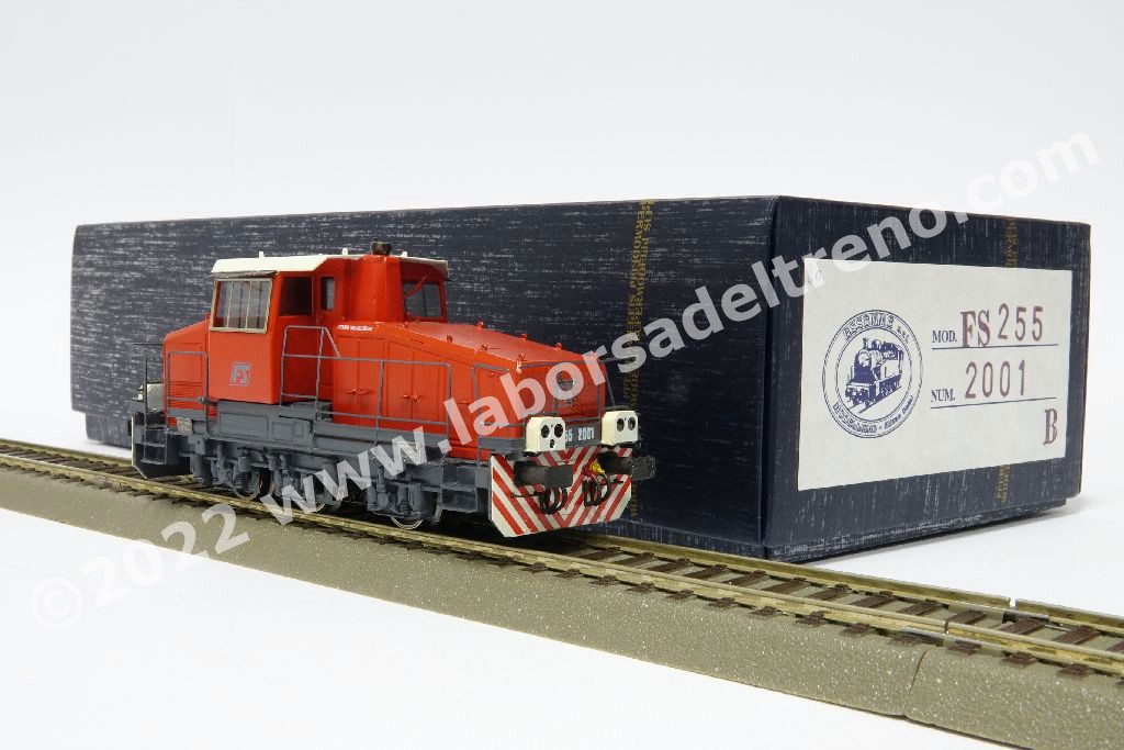 Essemme - 2001 locomotiva diesel FS 255 2001, epoca V