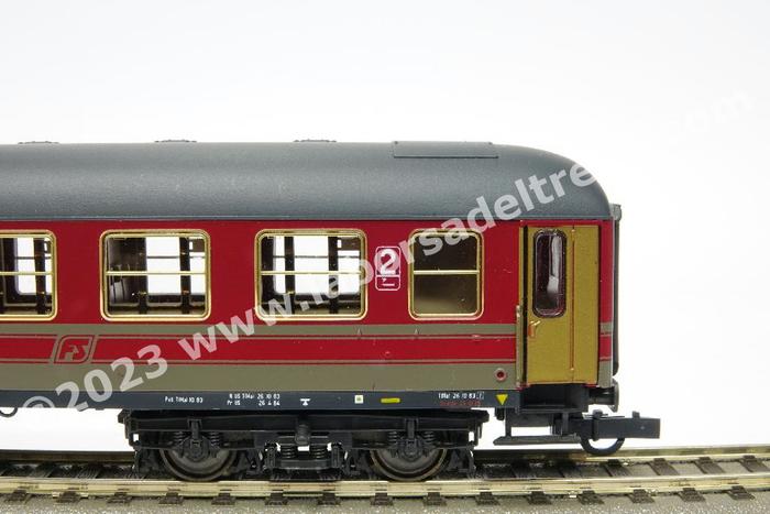 Roco - 44716 Carrozza tipo X di 2a cl. FS, livrea grigio/rosso fegato, logo inclinato, porte ...