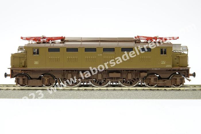 Vitrains - 2200 Loco el. E 326 004 FS, livrea castano/isabella, con ...
