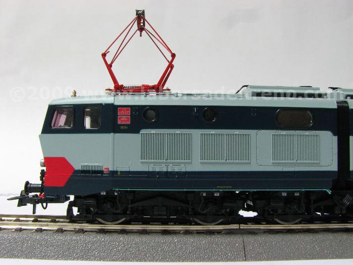 Roco - 62567 E 656 051, livrea di origine, con gocciolatoi, ep. IV/V