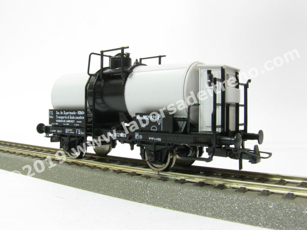 Roco - 76692 Carro cisterna a due assi FS Italia tipo Msc della ditta ...