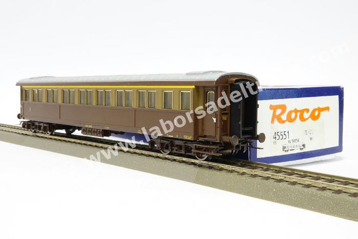 Roco - 45551 Carrozza di 1° cl. Tipo 50000, livrea castano/isabella, ep ...