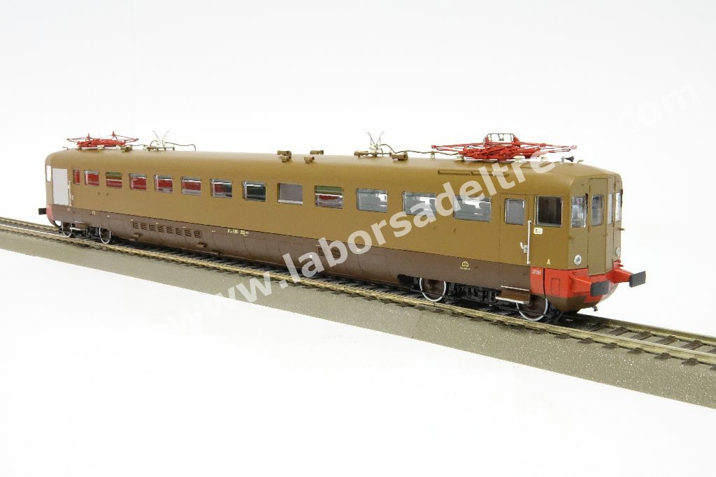 Os.kar - 2100 Elettromotrice FS ALe 880 032 con testate tronche, fanali ...