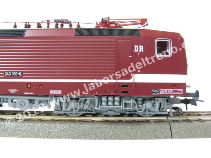 Roco - 73328 Loco el. Br 243 delle DR, livrea rossa, ep. IV/V