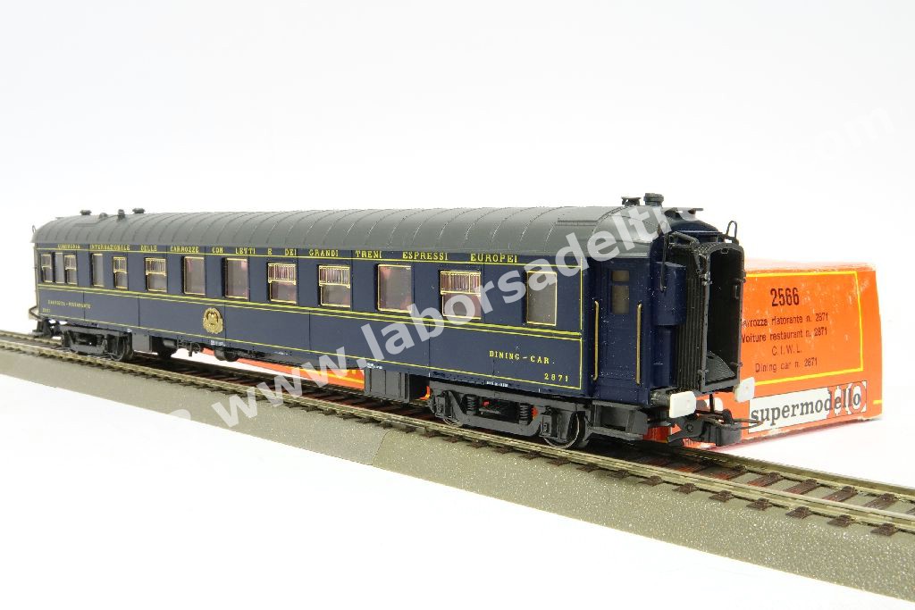 Rivarossi - 2566 Carrozza ristorante CIWL n. 2871, livrea CIWL, ep. II/III