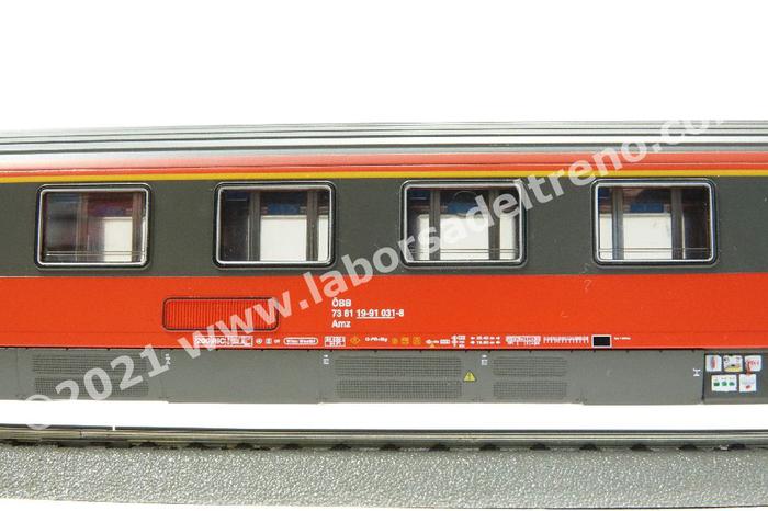 Acme - 90125 Set 1 EC Johann Strauss delle OBB con 2 x 1a cl. e una 2a cl. tipo EC89, livrea ...