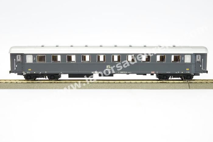 Acme - 55289 Set tre carrozze FS tipo 1946, una 1° cl. tipo Az 23000 e ...