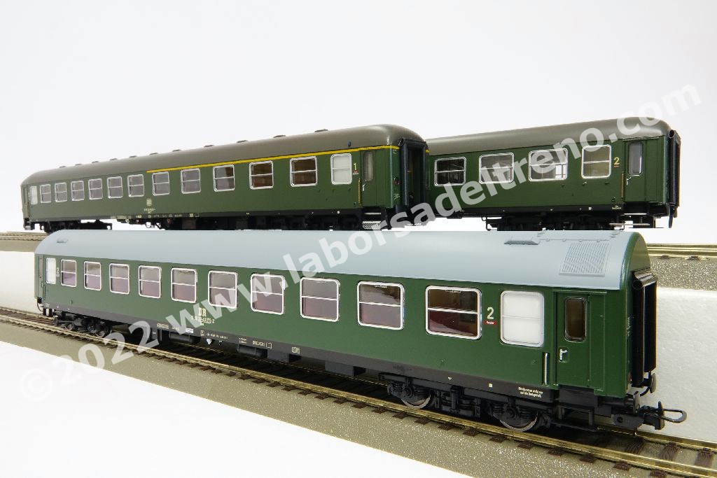 Acme - 55244 Set 2 Italia Express sezione Roma-Francoforte, con 2 ...