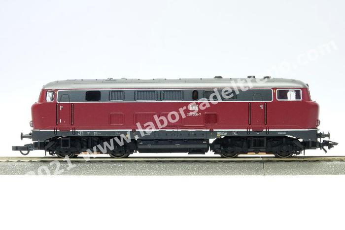Trix - 22174 Loco diesel Br 216 006 delle DB, livrea bordeaux/grigio ...