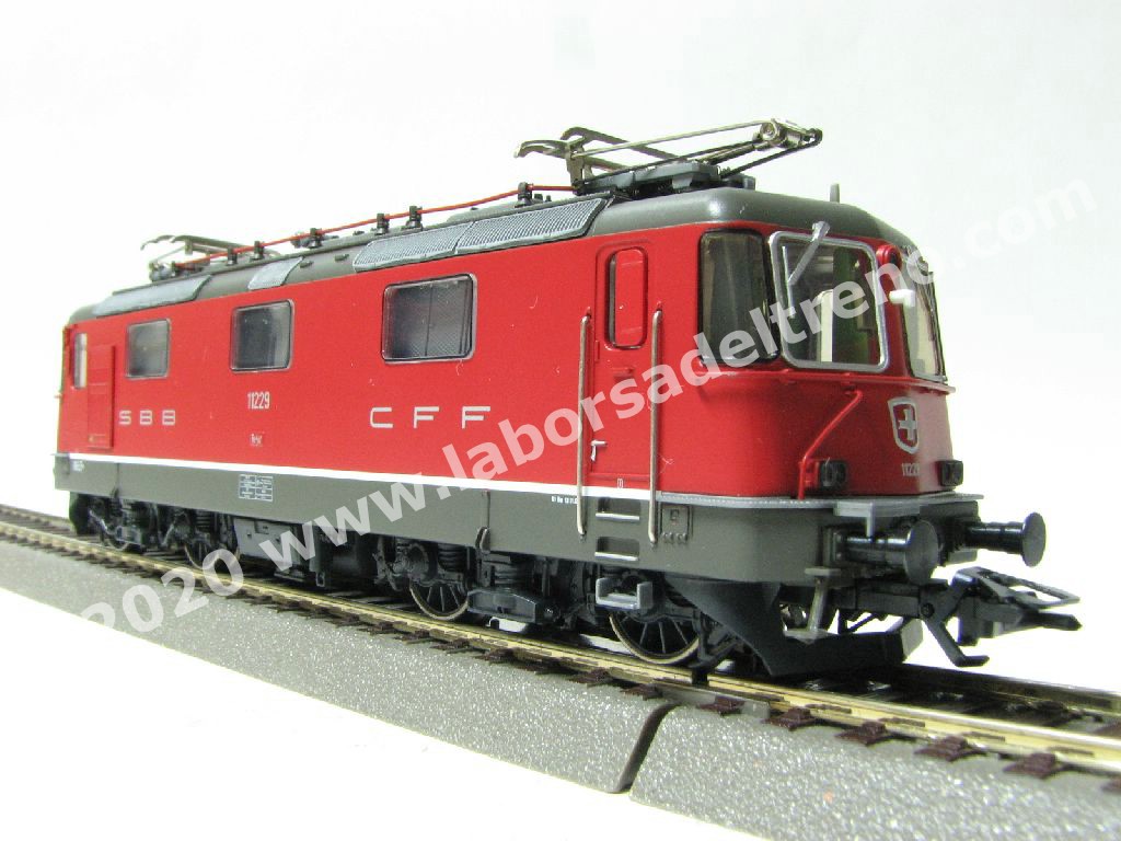 Marklin - 37348 Loco el. Re 4/4 II delle SBB, livrea rossa, fanali ...
