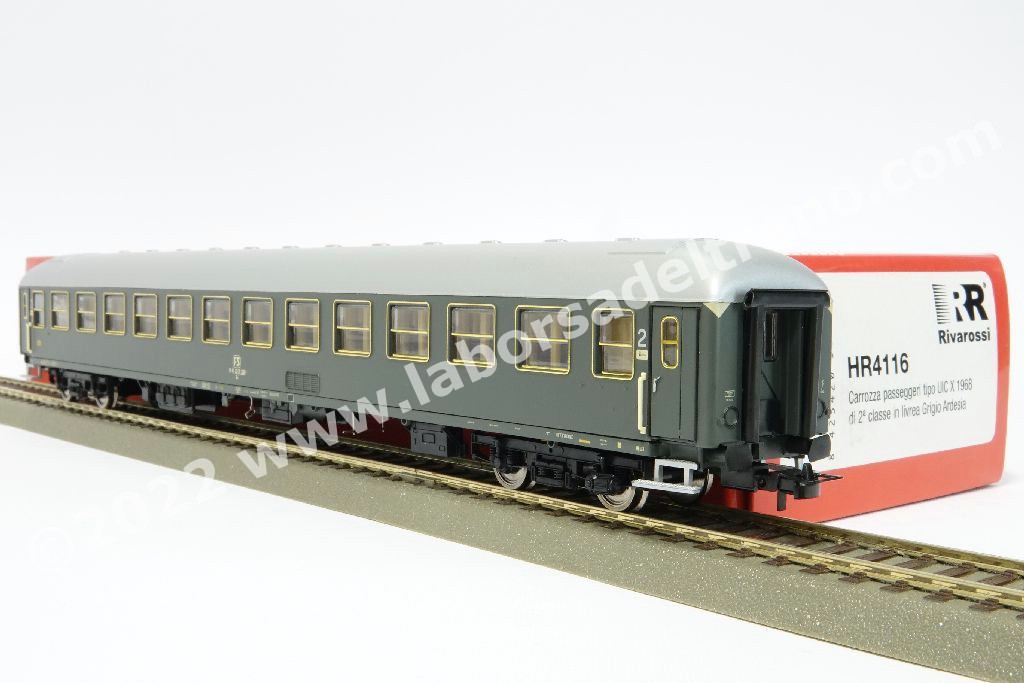 Rivarossi - HR4116 carrozza passeggeri FS tipo UIC-X 1968, 2^ classe ...
