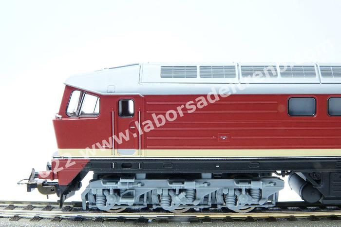 Piko - 59740 Locomotiva diesel DR Br 130, livrea bordeaux/crema, epoca IV