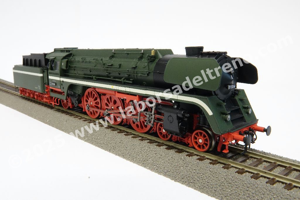 Trix - 25905 Locomotiva a vapore DR Br 01 502 Reko, ruote tipo Boxpok ...