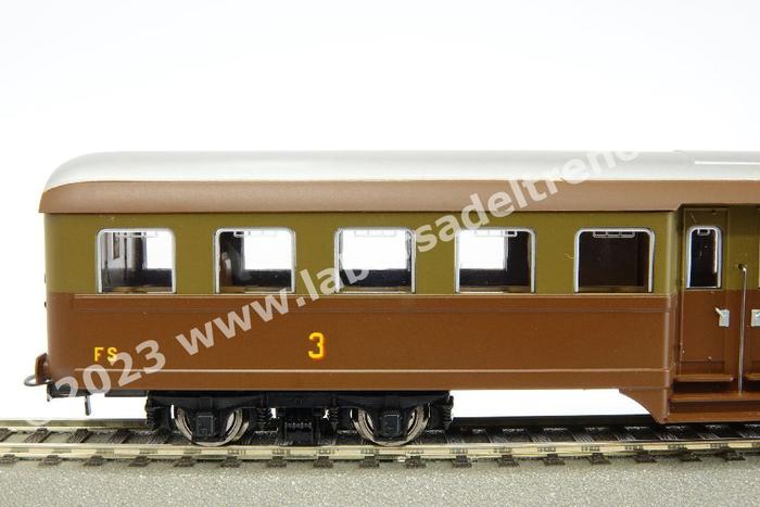 Rivarossi - HR4149 Carrozza tipo corbellini a carrelli di 3a cl. FS ...