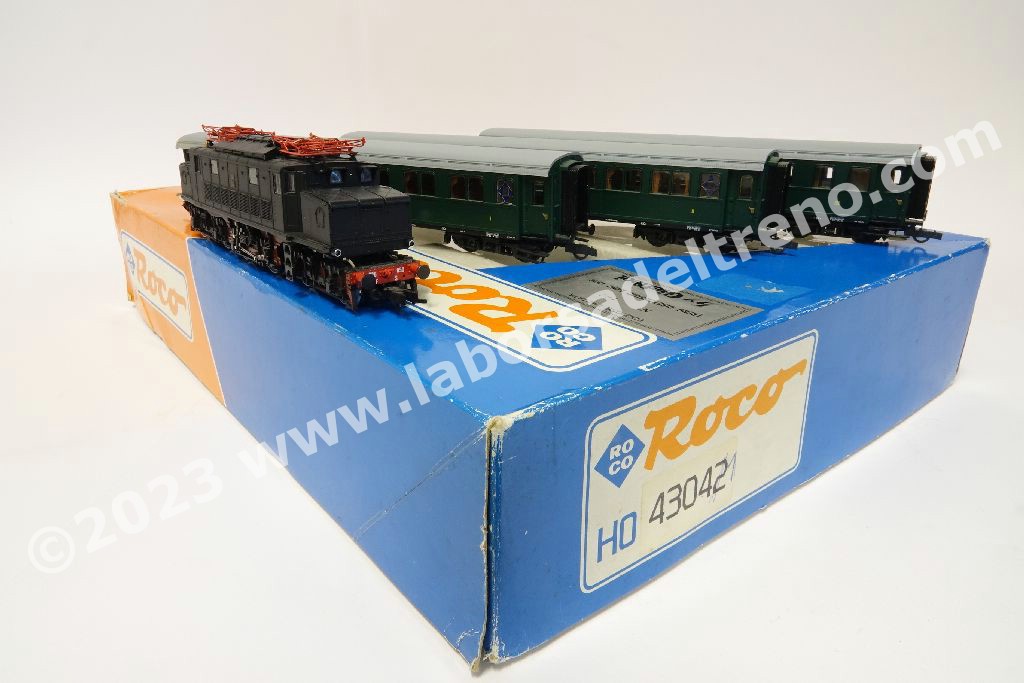 Roco - 43041 convoglio treno direttissimo anno 1932, Napoli-Foggia, con 626 livrea nera e tre ...