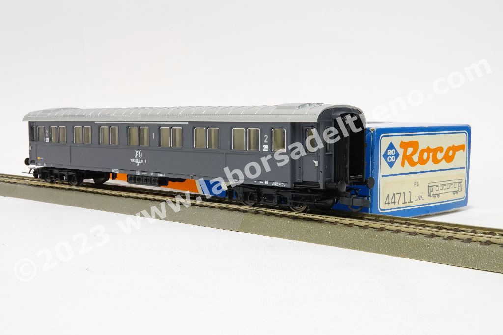 Roco - 44711 Carrozza tipo 1921 serie 10000 di 1a/2a cl., livrea grigio ...