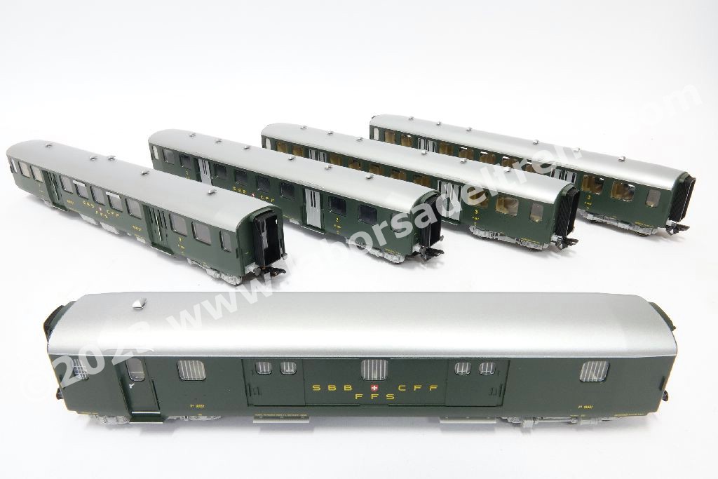 Marklin - 43369 Set 5 carrozze SBB tipo Leichtstahlwagen, due 3° cl ...