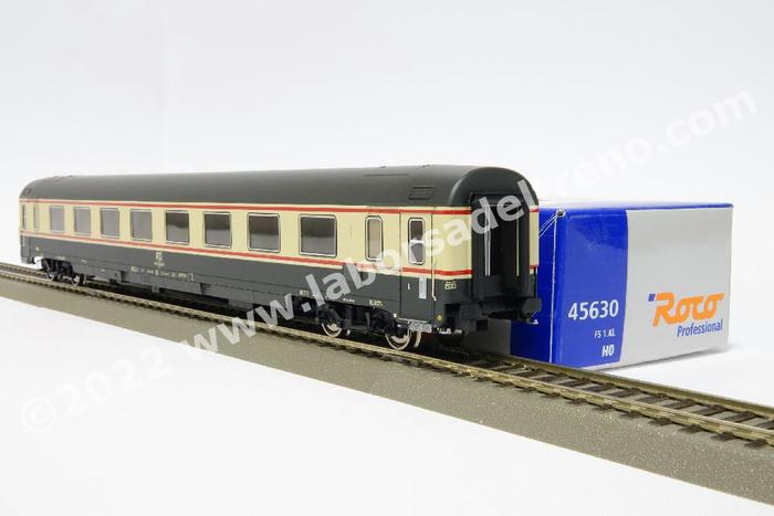 Roco - 45630 Carrozza tipo Gran Confort di 1a cl. FS, livrea Gran ...