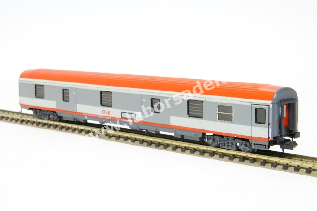 Pirata - 6081/C Bagagliaio a carrelli OBB tipo Dmsx, livrea UPGRADE bigrigio con tetto rosso ...