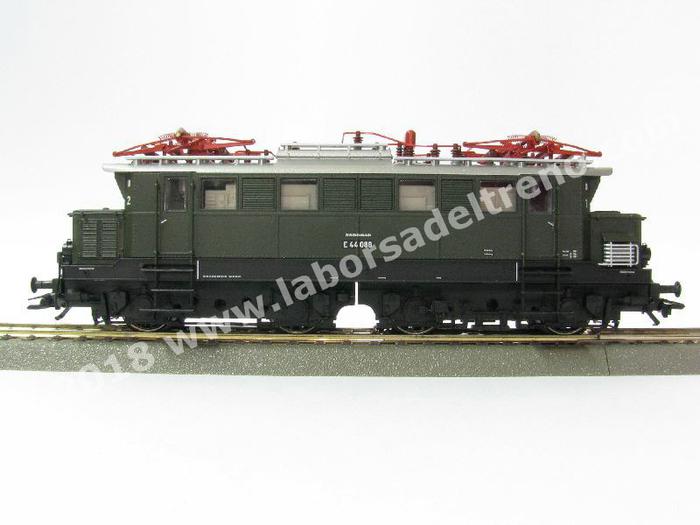 Marklin - 37444 Locomotiva elettrica DB E44 con pantografi azionati in digitale, livrea verde ...