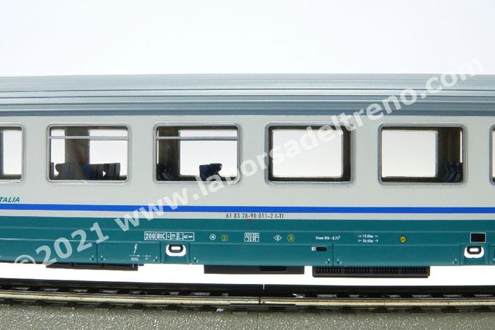 Acme - 50302 Carrozza passeggeri FS tipo Z di 2a cl., livrea XMPR ...