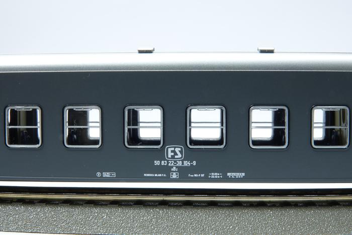 Acme - 50093 Carrozza passeggeri FS tipo 1965 'piano ribassato' di 2 ...