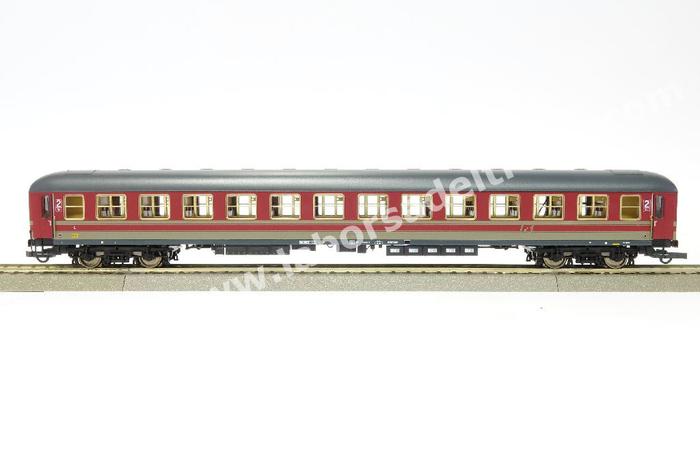 Roco - 64038 Tris carrozze FS tipo X con una 1a cl., una mista 1a/2a cl ...