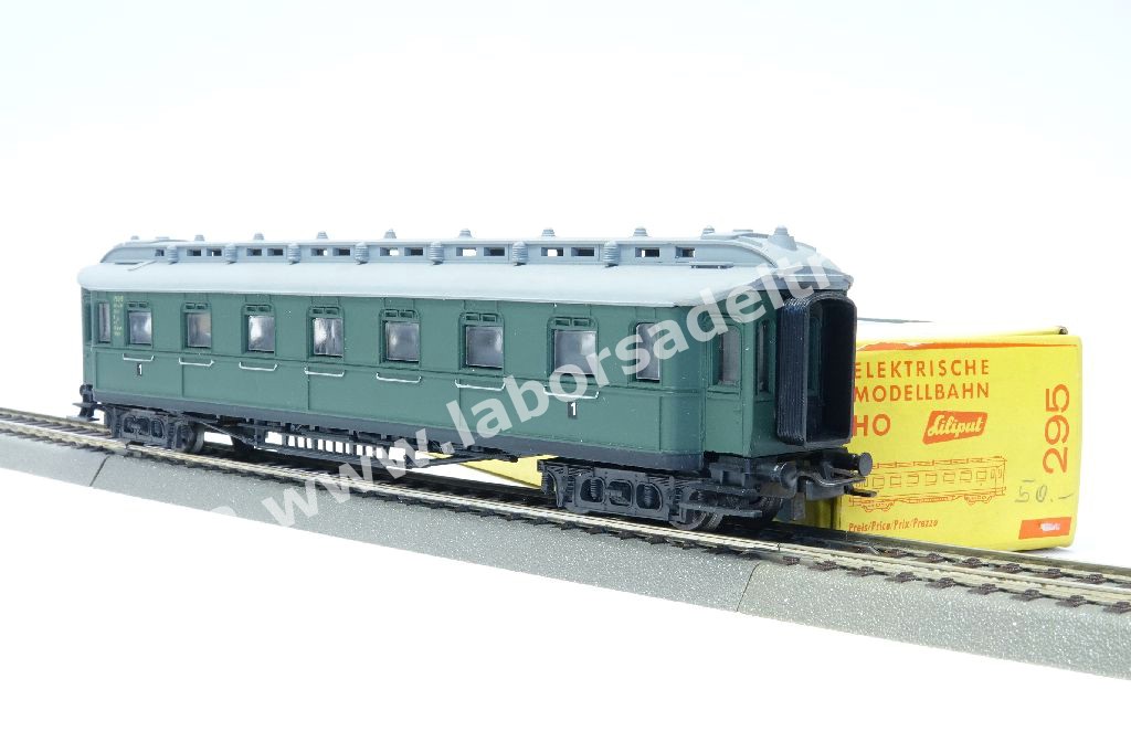 Liliput - 295 Carrozza di 1a cl. DB, livrea verde - prod. anni 60 Liliput - 295 Carrozza di 1a cl. DB, livrea verde - prod. anni 60