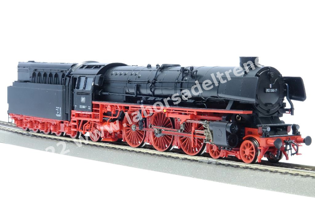 Roco - 70341 Locomotiva a vapore DB BR 012, parafumi Witte, tender ad ...