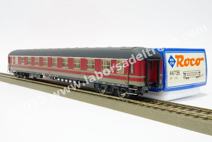 Roco - 44736 Carrozza tipo X di 1a cl. FS, livrea grigio/rosso fegato, logo inclinato, ep. V