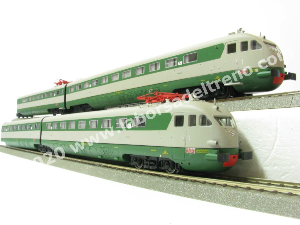 Rivarossi - HR2030 Elettrotreno ETR 242 delle FS, livrea grigio nebbia ...