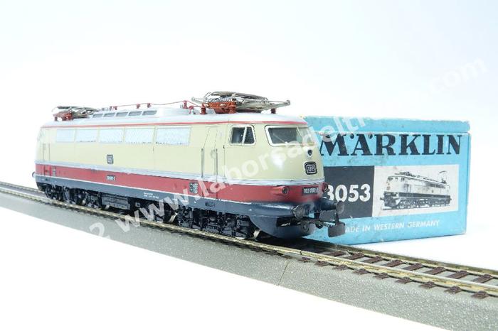 Marklin - 3053.2 Loco el. Br 103 002 (ex E03) delle DB, livrea TEE, ep. IV - prod. 1969