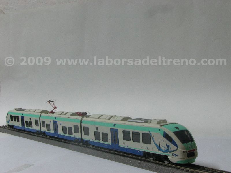 Vitrains - 1042 Elettromotrice ETT 22 Minuetto elettrico Elfo de La ...