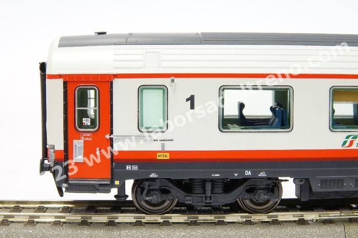 Acme - 55284 Set Frecciabianca con una 1a cl., una seconda trasporto disabili BRH e due 2a cl ...