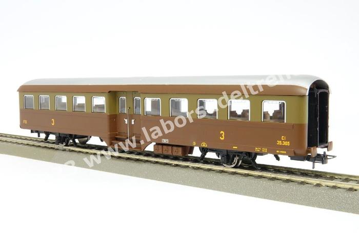 Rivarossi - HR4147 Carrozza corbellini a 2 assi di 3a cl. FS, livrea ...