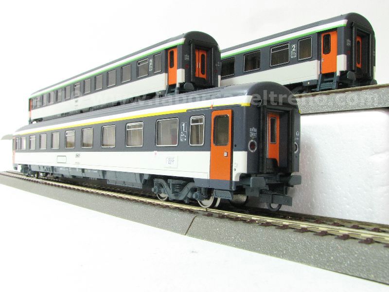 Roco - 64018 Set 3 carrozze corail a compartimenti A9u + 2xB11u delle ...