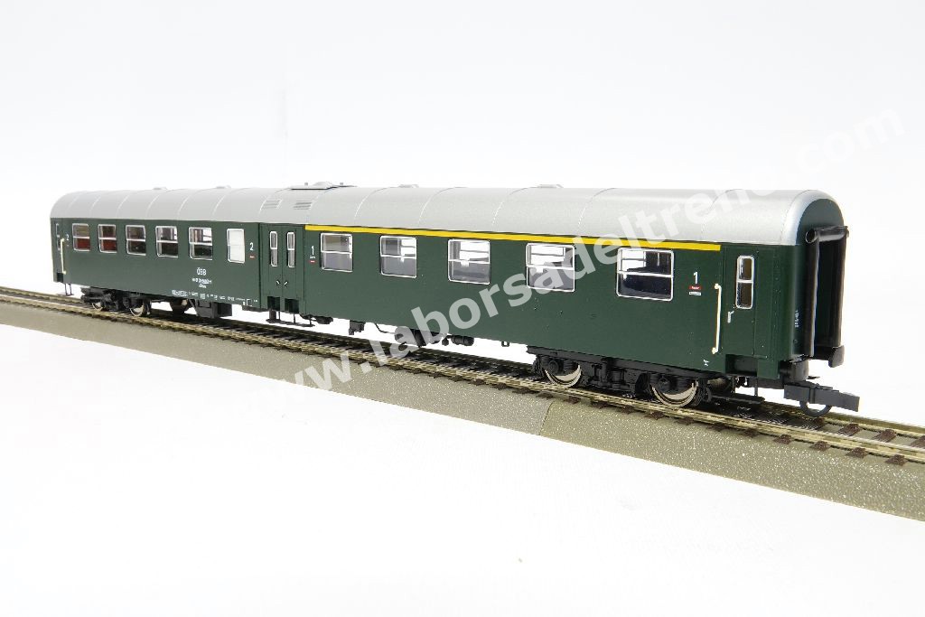 Roco - 64667 Carrozza passeggeri OBB mista 1°/2° classe a vestiboli ...