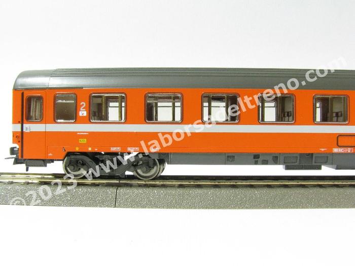 Roco - 45714 Carrozza di 2° cl. Eurofima FS, livrea arancio, logo TV ...