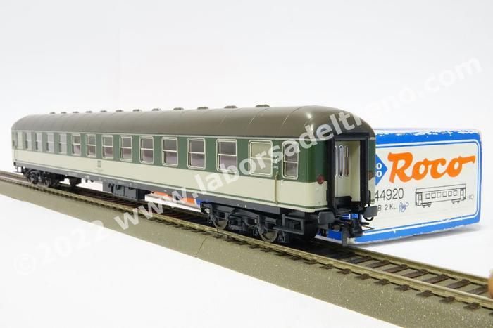 Roco - 44920 Carrozza tipo X di 2a cl. DB, livrea POP verde/grigio, ep ...