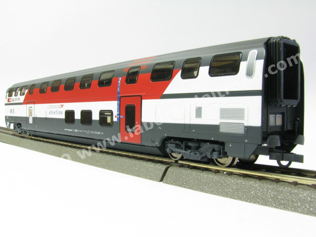 Roco - 45470 Carrozza ristorante IC 2000 FFS