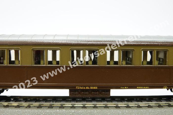 Roco - 45552 Carrozza di 1°/2° cl. Tipo 50000, livrea castano/isabella ...