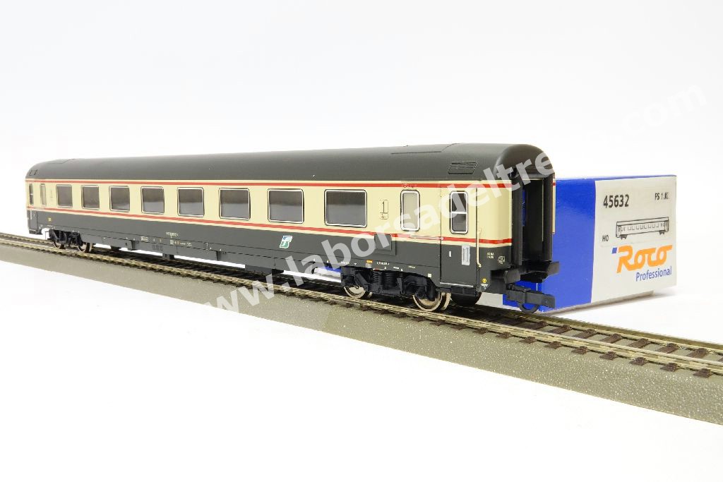 Roco - 45632 Carrozza Gran Confort di 1a classe a scompartimenti ...