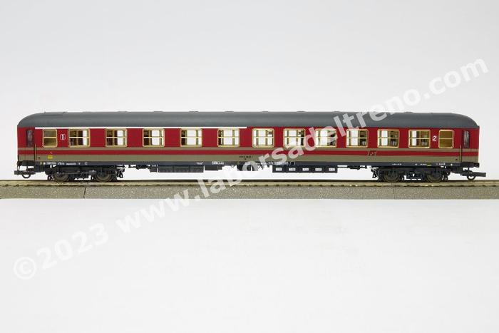 Roco - 44737 Carrozza FS tipo X di 1a/2a cl., livrea grigio/rosso ...
