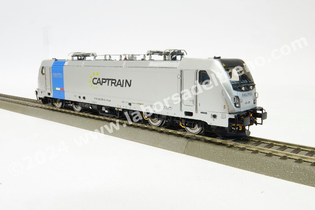Acme - 60694 Locomotiva elettrica RailPool Italia noleggiata Captrain E ...