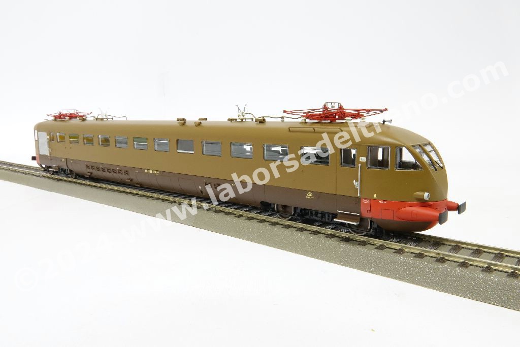 Os.kar - 2103 Elettromotrice FS ALe 880 058 con finestrino oscurato per ...